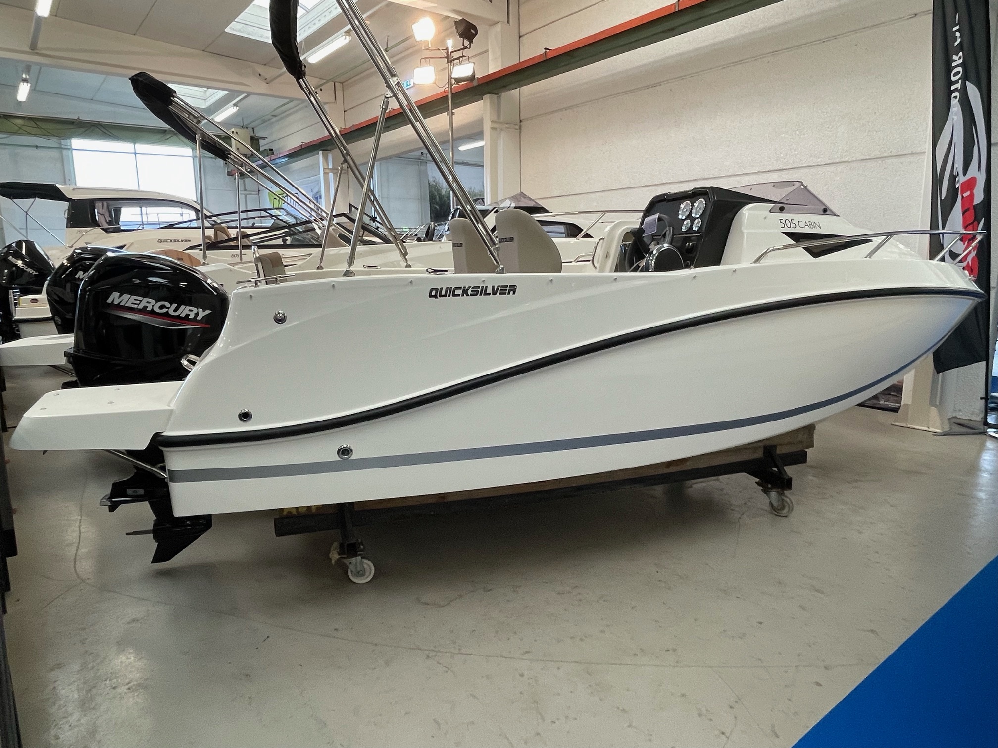 Quicksilver Activ 505 Cabin