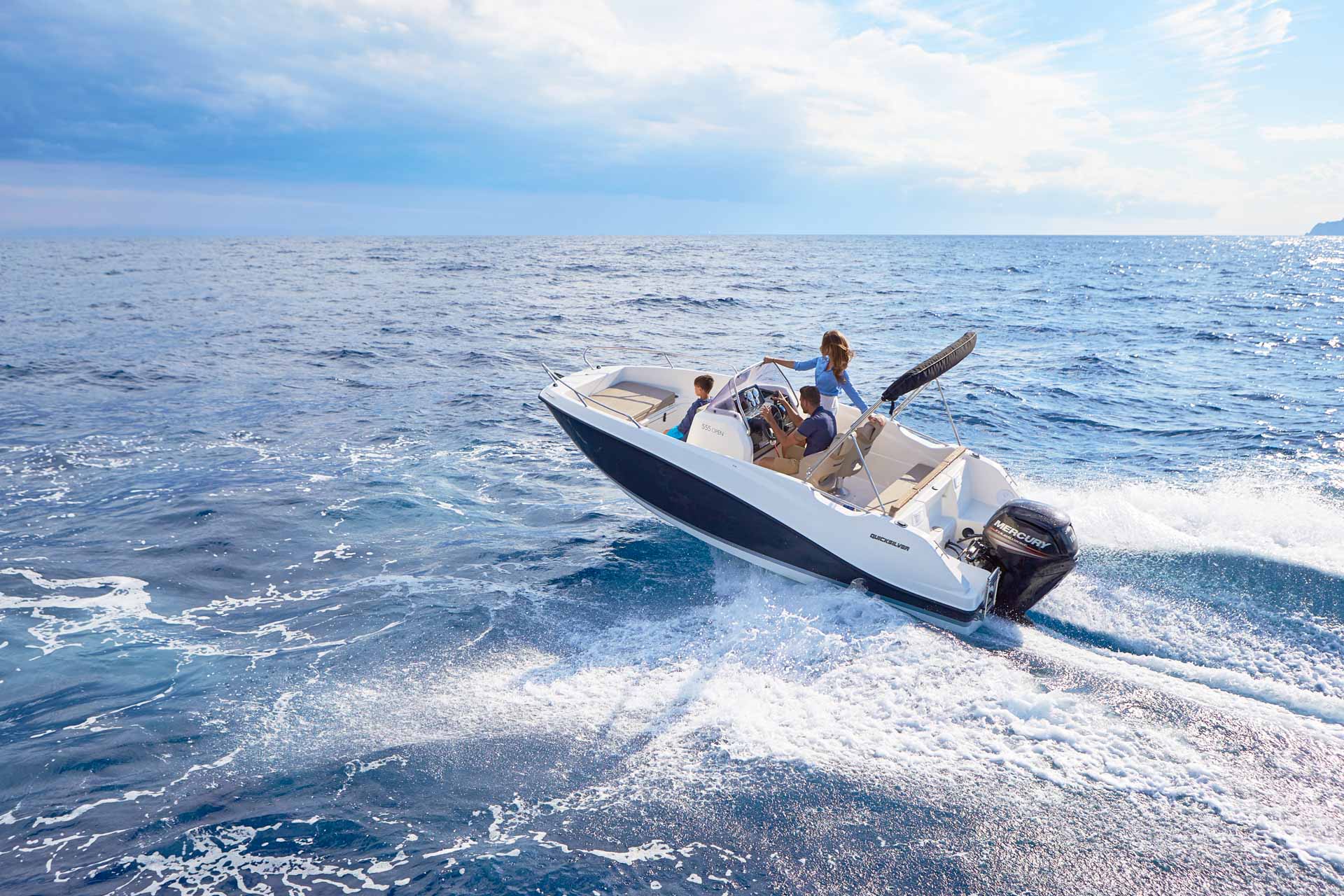Quicksilver Activ 555 Open