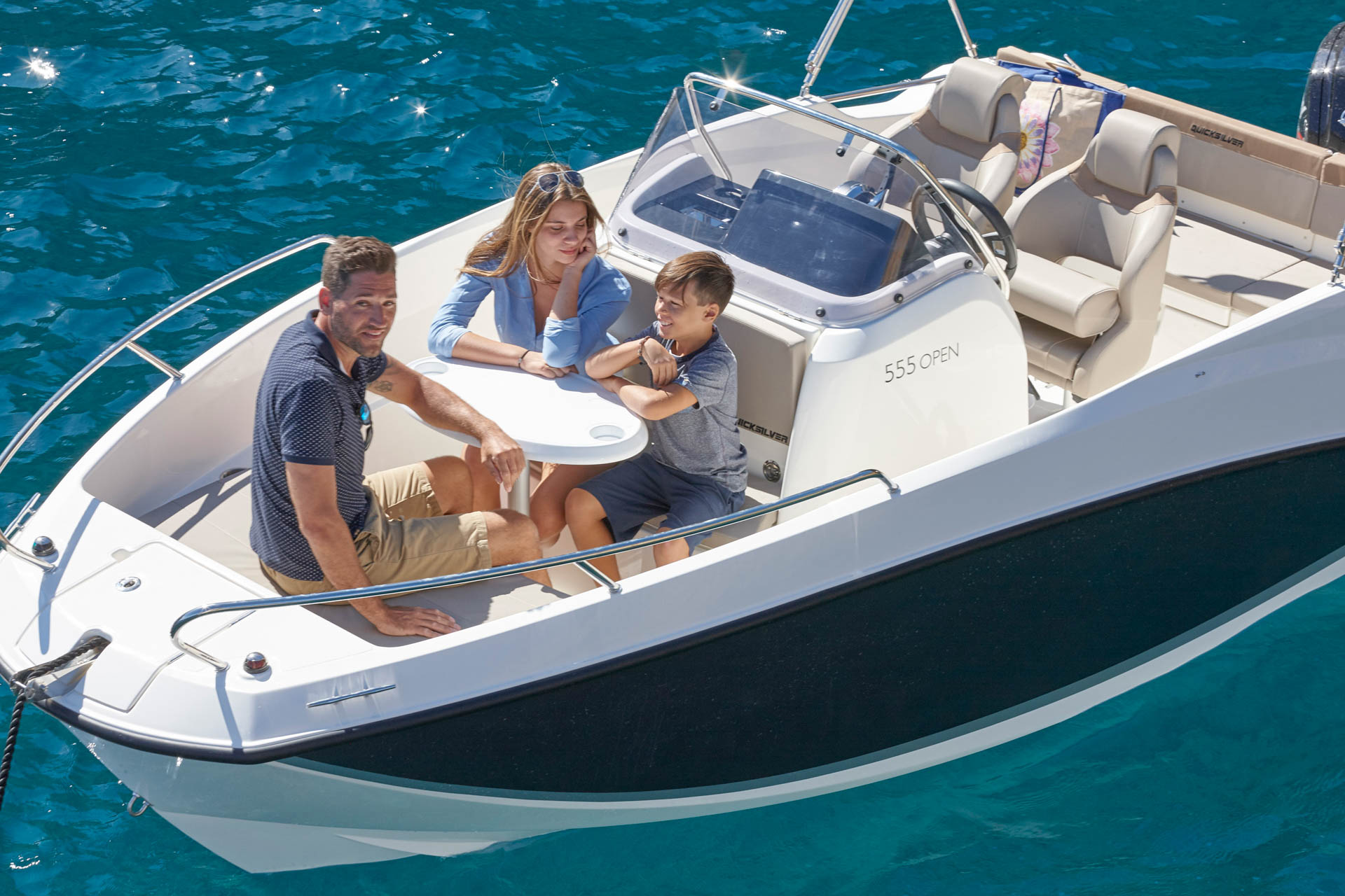 Quicksilver Activ 555 Open