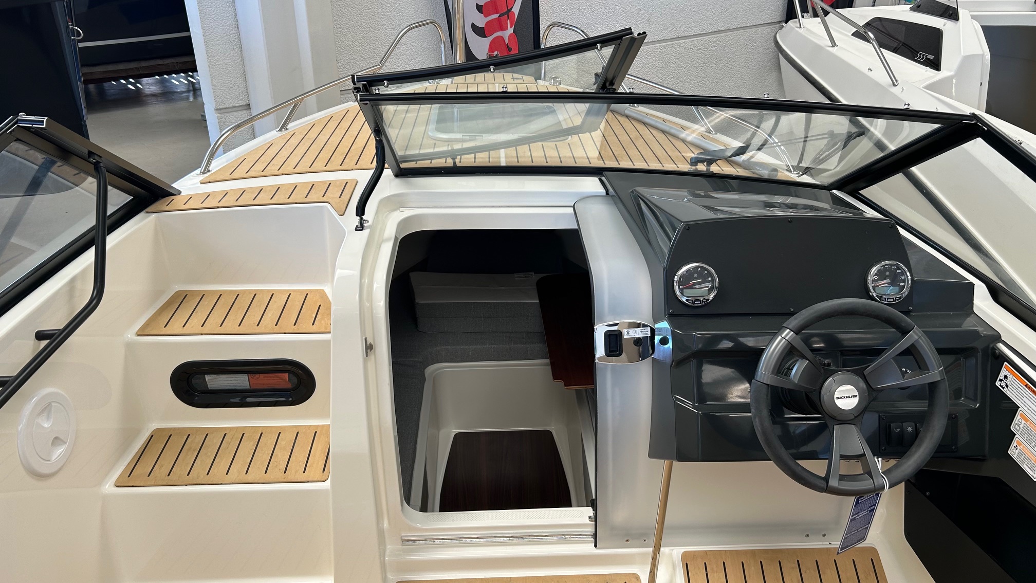 Quicksilver Activ 605 Cruiser
